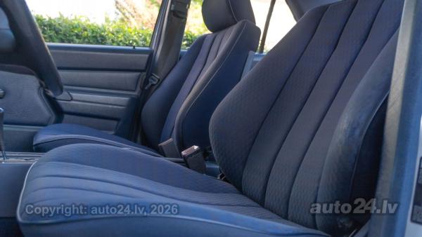 Balts Mercedes-Benz 190 1992 Tallina, ar dzinēja tilpumu 1.80 L un nobraukumu 321 tūkst. km par 4990 €, foto 9 vietnē AUTOMOTO.COM.LV
