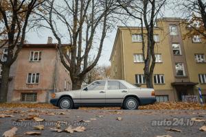 Smilšu krāsa Mercedes-Benz 200 1986 Tallina, ar dzinēja tilpumu 2.00 L un nobraukumu 158 tūkst. km par 11900 €, foto 6 vietnē AUTOMOTO.COM.LV