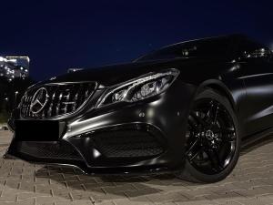 Melns Mercedes-Benz 200 2010 Rīga, ar dzinēja tilpumu 2.50 L un nobraukumu 123 tūkst. km par 12888 €, foto  vietnē AUTOMOTO.COM.LV
