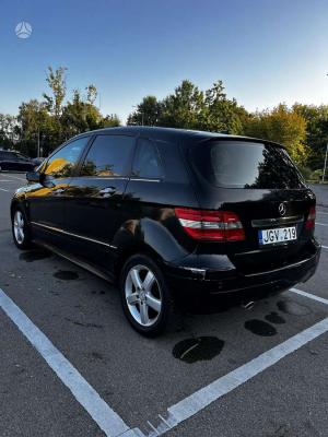 Black Mercedes-Benz 200 2006 in Kedainiai, with an engine capacity of 2.04 L and mileage of 316 thousand km for 1000 €, photo 5 on AUTOMOTO.COM.LV