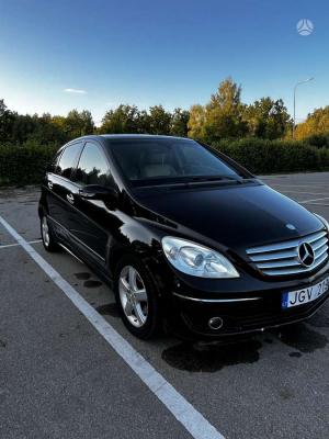 Black Mercedes-Benz 200 2006 in Kedainiai, with an engine capacity of 2.04 L and mileage of 316 thousand km for 1000 €, photo 8 on AUTOMOTO.COM.LV