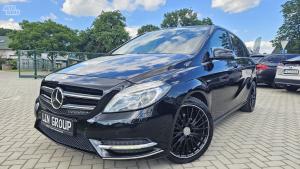 Black Mercedes-Benz 200 2012 in Prienai, with an engine capacity of 1.80 L and mileage of 238 thousand km for 7500 €, photo 4 on AUTOMOTO.COM.LV
