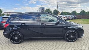 Black Mercedes-Benz 200 2012 in Prienai, with an engine capacity of 1.80 L and mileage of 238 thousand km for 7500 €, photo 9 on AUTOMOTO.COM.LV