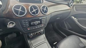 Black Mercedes-Benz 200 2012 in Prienai, with an engine capacity of 1.80 L and mileage of 238 thousand km for 7500 €, photo 14 on AUTOMOTO.COM.LV
