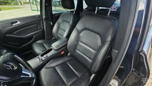 Black Mercedes-Benz 200 2012 in Prienai, with an engine capacity of 1.80 L and mileage of 238 thousand km for 7500 €, photo 16 on AUTOMOTO.COM.LV