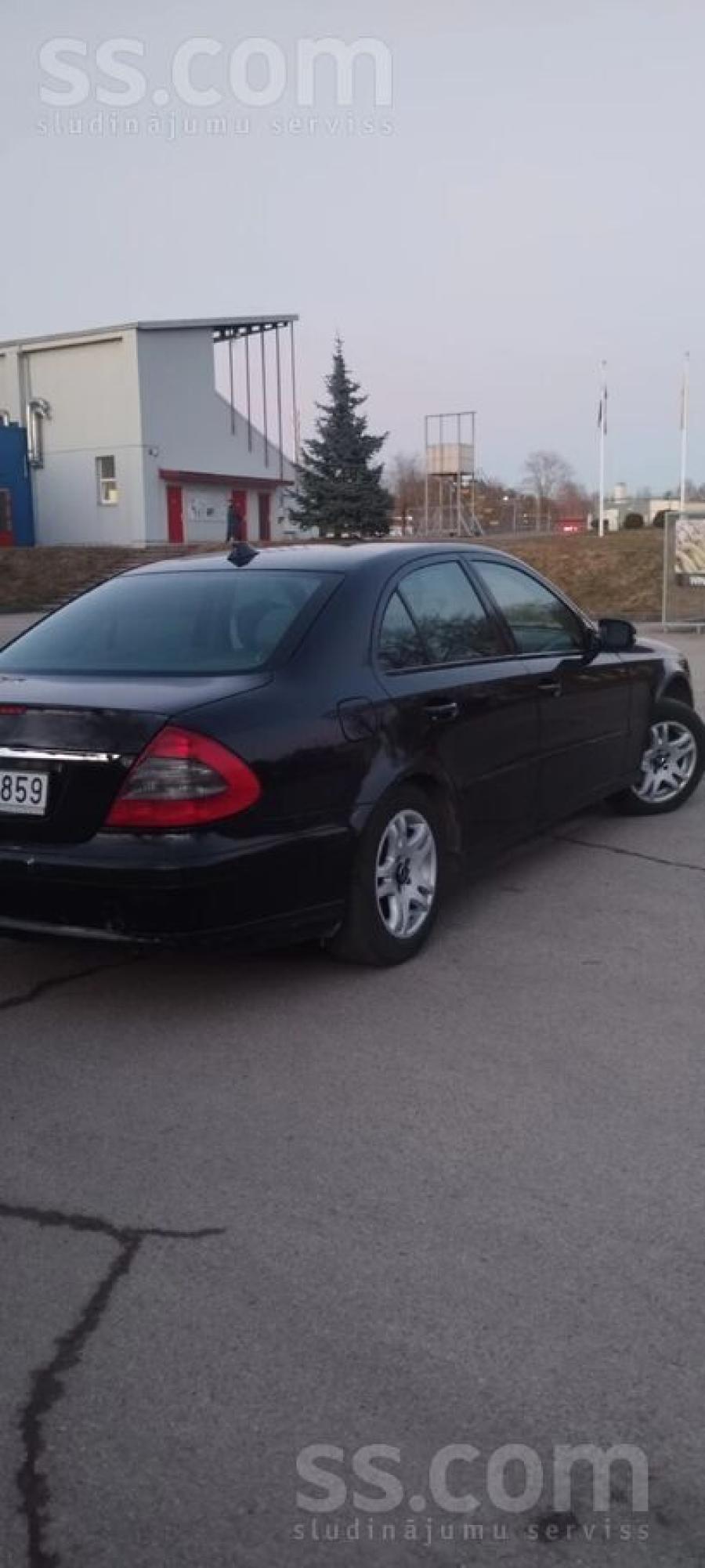 Melns Mercedes-Benz 200 2006 Ogre, ar dzinēja tilpumu 2.10 L un nobraukumu 364 tūkst. km par 2500 €, foto 3 vietnē AUTOMOTO.COM.LV