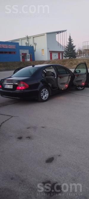 Melns Mercedes-Benz 200 2006 Ogre, ar dzinēja tilpumu 2.10 L un nobraukumu 364 tūkst. km par 2500 €, foto 10 vietnē AUTOMOTO.COM.LV