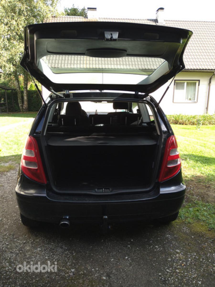 Melns Mercedes-Benz 200 2005 Tallina, ar dzinēja tilpumu 2.00 L un nobraukumu 341 tūkst. km par 750 €, foto 5 vietnē AUTOMOTO.COM.LV