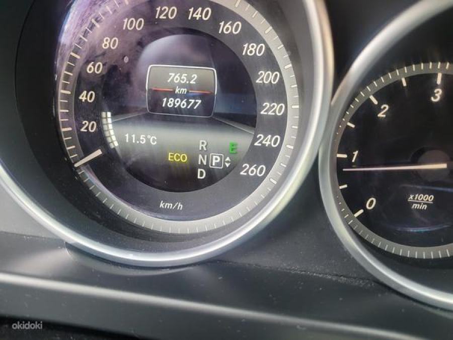 Black Mercedes-Benz 200 2016 in Tallinn, with an engine capacity of 2.00 L and mileage of 0 thousand km for 15500 €, photo 5 on AUTOMOTO.COM.LV