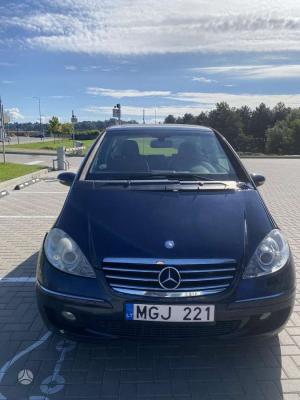 Blue Mercedes-Benz 200 2006 in Kaunas, with an engine capacity of 2.04 L and mileage of 196 thousand km for 1100 €, photo 3 on AUTOMOTO.COM.LV