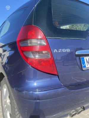 Blue Mercedes-Benz 200 2006 in Kaunas, with an engine capacity of 2.04 L and mileage of 196 thousand km for 1100 €, photo 13 on AUTOMOTO.COM.LV