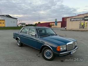 Blue Mercedes-Benz 200 1982 in Narva, with an engine capacity of 2.00 L and mileage of 273 thousand km for 3990 €, photo  on AUTOMOTO.COM.LV