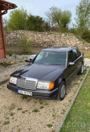 Brūns Mercedes-Benz 200 1990 Rīga, ar dzinēja tilpumu 2.00 L un nobraukumu 288 tūkst. km par 4500 €, foto 12 vietnē AUTOMOTO.COM.LV