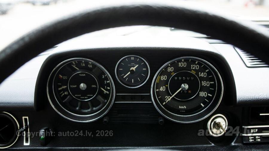 Zaļš Mercedes-Benz 200 1973 Tallina, ar dzinēja tilpumu 2.00 L un nobraukumu 100 tūkst. km par 17500 €, foto 9 vietnē AUTOMOTO.COM.LV