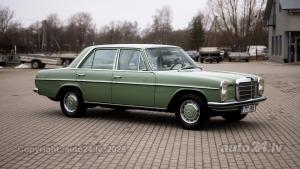 Green Mercedes-Benz 200 1973 in Tallinn, with an engine capacity of 2.00 L and mileage of 100 thousand km for 17500 €, photo 5 on AUTOMOTO.COM.LV