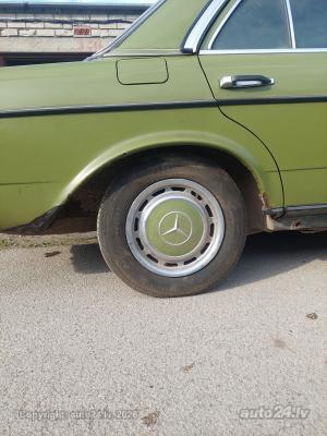 Zaļš Mercedes-Benz 200 1980 Rīga, ar dzinēja tilpumu 2.00 L un nobraukumu 186 tūkst. km par 2700 €, foto 9 vietnē AUTOMOTO.COM.LV