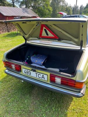 Zaļš Mercedes-Benz 200 1982 Pērnava, ar dzinēja tilpumu 2.00 L un nobraukumu 309 tūkst. km par 7000 €, foto 6 vietnē AUTOMOTO.COM.LV