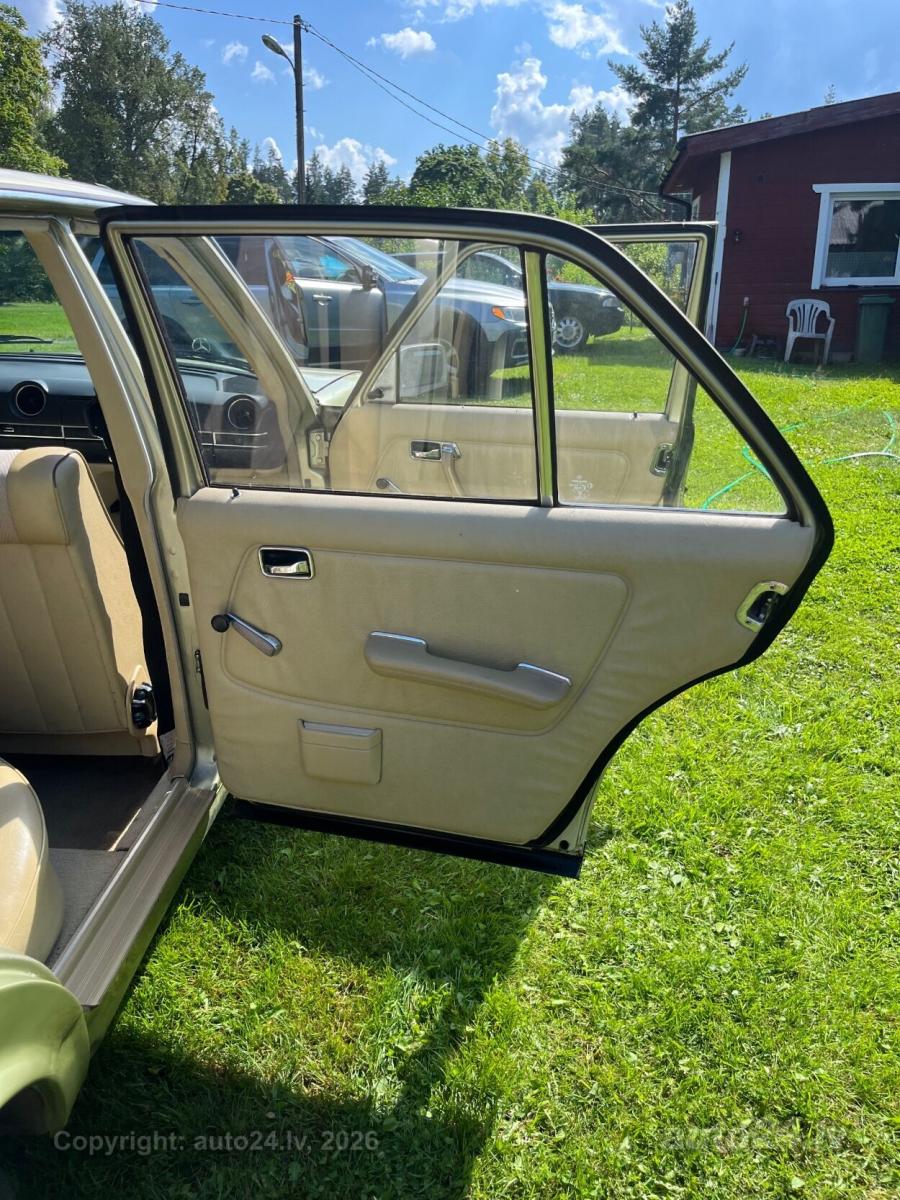 Zaļš Mercedes-Benz 200 1982 Pērnava, ar dzinēja tilpumu 2.00 L un nobraukumu 309 tūkst. km par 7000 €, foto 9 vietnē AUTOMOTO.COM.LV