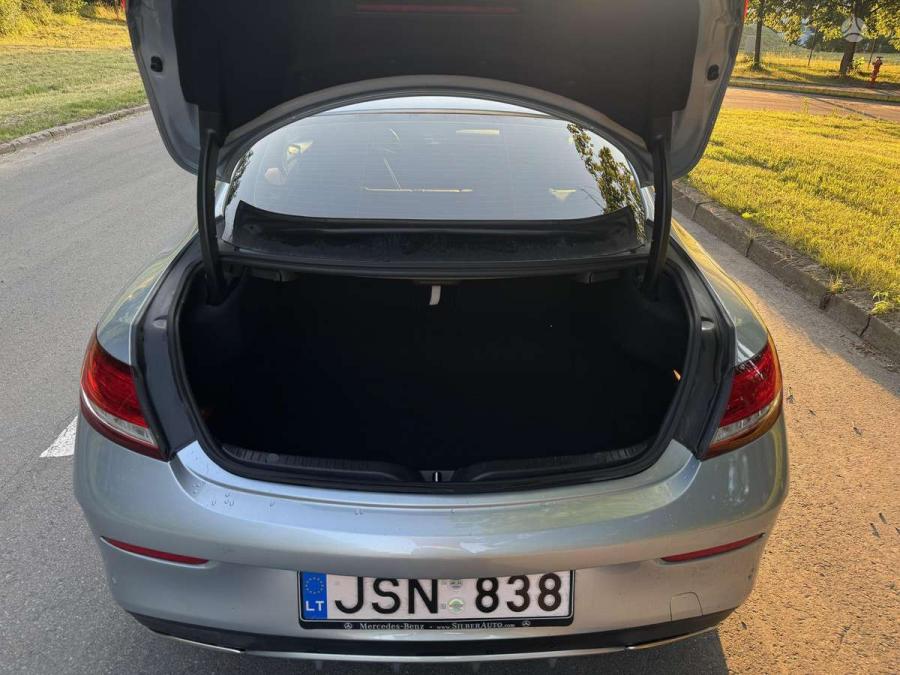 Pelēks Mercedes-Benz 200 2017 Viļņa, ar dzinēja tilpumu 1.99 L un nobraukumu 126 tūkst. km par 23490 €, foto 5 vietnē AUTOMOTO.COM.LV