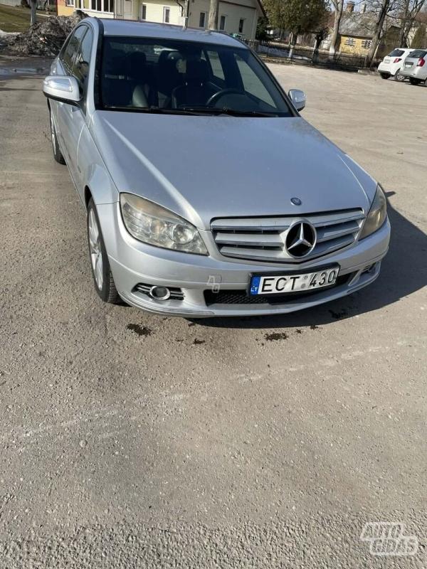 Mercedes-Benz 200 2008 in Vilnius, with an engine capacity of 2.10 L and mileage of 310 thousand km for 3800 €, photo 1 on AUTOMOTO.COM.LV