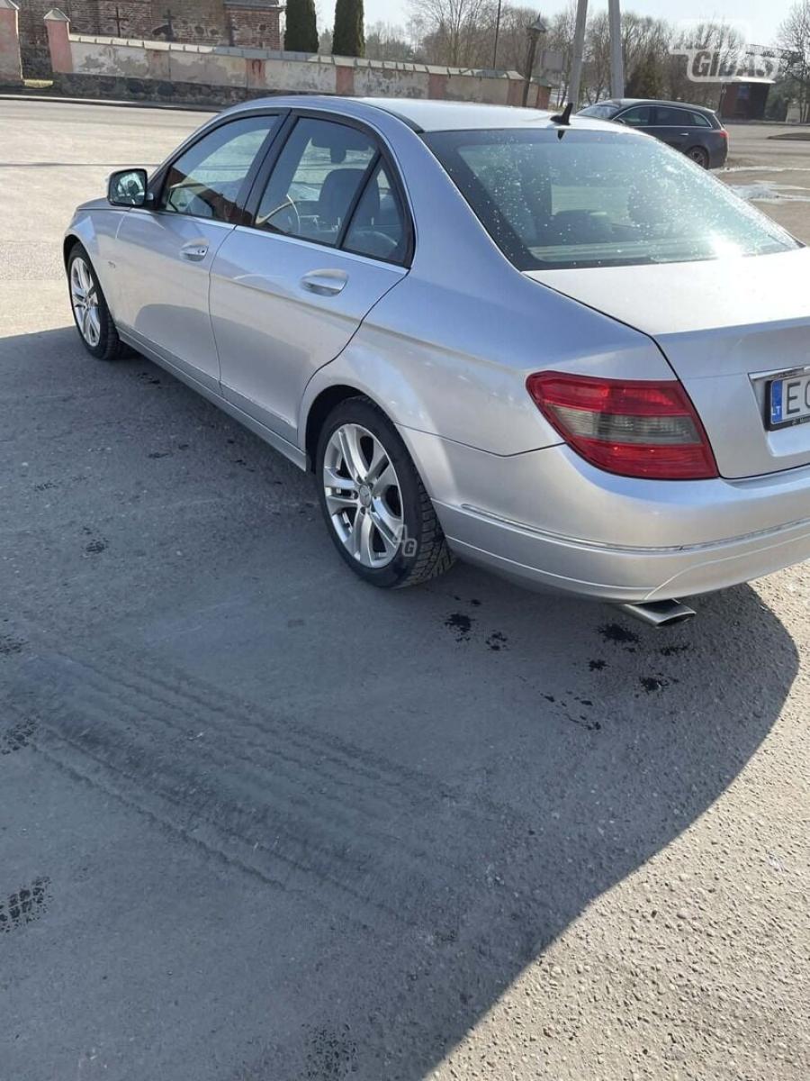 Mercedes-Benz 200 2008 Viļņa, ar dzinēja tilpumu 2.10 L un nobraukumu 310 tūkst. km par 3800 €, foto 3 vietnē AUTOMOTO.COM.LV