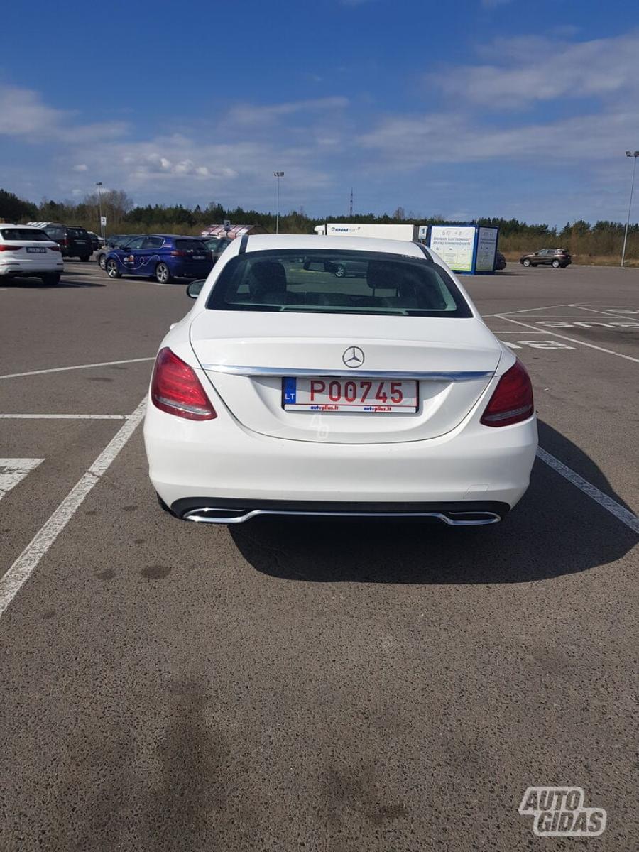 Mercedes-Benz 200 2016 Trakai, ar dzinēja tilpumu 2.10 L un nobraukumu 265 tūkst. km par 11500 €, foto 3 vietnē AUTOMOTO.COM.LV