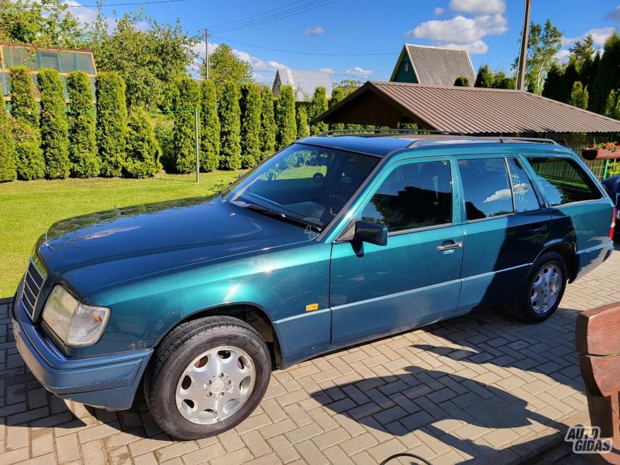 Mercedes-Benz 200 1996 in Klaipeda, with an engine capacity of 2.00 L and mileage of 160 thousand km for 3750 €, photo 1 on AUTOMOTO.COM.LV