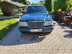 Mercedes-Benz 200 1996 in Klaipeda, with an engine capacity of 2.00 L and mileage of 160 thousand km for 3750 €, photo 6 on AUTOMOTO.COM.LV