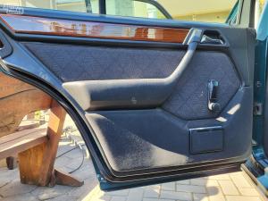 Mercedes-Benz 200 1996 in Klaipeda, with an engine capacity of 2.00 L and mileage of 160 thousand km for 3750 €, photo 8 on AUTOMOTO.COM.LV
