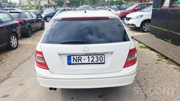 Mercedes-Benz 200 2009 in Riga, with an engine capacity of 2.20 L and mileage of 363 thousand km for 3500 €, photo 6 on AUTOMOTO.COM.LV
