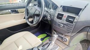 Mercedes-Benz 200 2009 in Riga, with an engine capacity of 2.20 L and mileage of 363 thousand km for 3500 €, photo 16 on AUTOMOTO.COM.LV