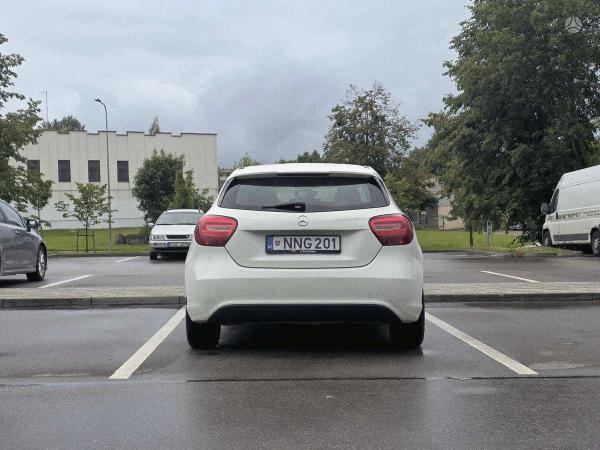 White Mercedes-Benz 200 2016 in Vilnius, with an engine capacity of 2.14 L and mileage of 176 thousand km for 7499 €, photo 10 on AUTOMOTO.COM.LV