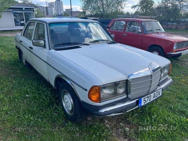 Белый Мерседес 200 1983 в Таллин, объемом двигателя 2.00 л и пробегом 299 тыс. км за 2100 €, фото 1 на AUTOMOTO.COM.LV