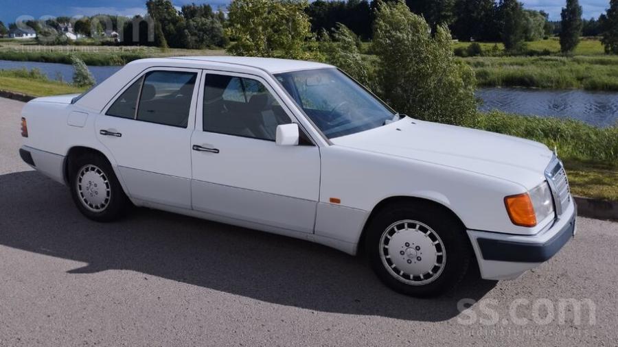 Белый Мерседес 200 1990 в Рига, объемом двигателя 2.00 л и пробегом 311 тыс. км за 4000 €, фото 22 на AUTOMOTO.COM.LV