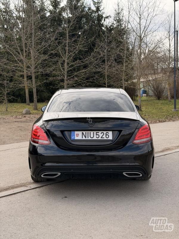 Black Mercedes-Benz 220 2015 in Panevezys, with an engine capacity of 2.10 L and mileage of 146 thousand km for 15900 €, photo 2 on AUTOMOTO.COM.LV