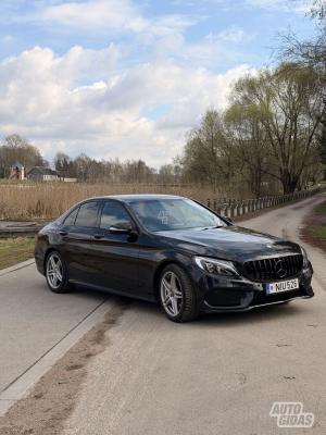 Black Mercedes-Benz 220 2015 in Panevezys, with an engine capacity of 2.10 L and mileage of 146 thousand km for 15900 €, photo  on AUTOMOTO.COM.LV