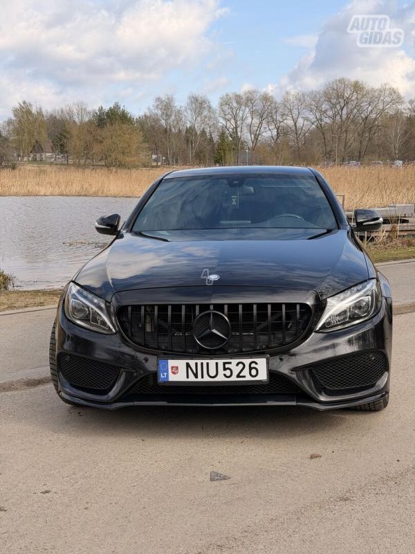 Melns Mercedes-Benz 220 2015 Panevēža, ar dzinēja tilpumu 2.10 L un nobraukumu 146 tūkst. km par 15900 €, foto 9 vietnē AUTOMOTO.COM.LV