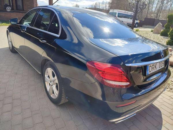 Черный Мерседес 220 2016 в Алитус, объемом двигателя 1.95 л и пробегом 265 тыс. км за 18500 €, фото 4 на AUTOMOTO.COM.LV