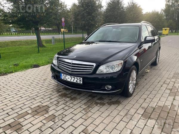 Melns Mercedes-Benz 220 2008 Ogre, ar dzinēja tilpumu 2.20 L un nobraukumu 310 tūkst. km par 3000 €, foto 1 vietnē AUTOMOTO.COM.LV