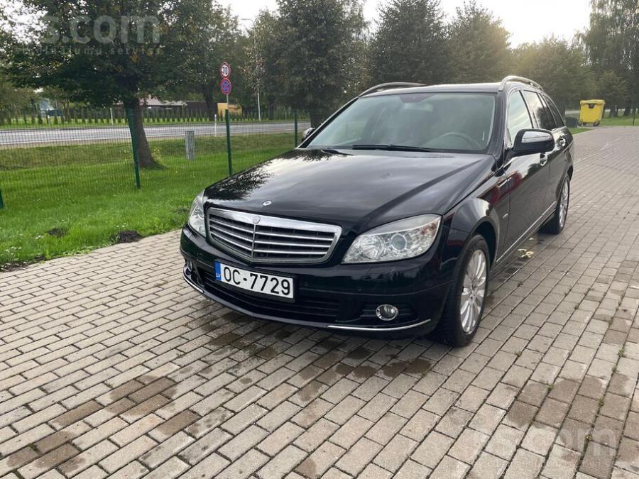 Melns Mercedes-Benz 220 2008 Ogre, ar dzinēja tilpumu 2.20 L un nobraukumu 310 tūkst. km par 3000 €, foto 1 vietnē AUTOMOTO.COM.LV