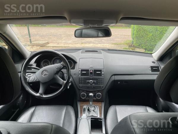 Melns Mercedes-Benz 220 2008 Ogre, ar dzinēja tilpumu 2.20 L un nobraukumu 310 tūkst. km par 3000 €, foto 7 vietnē AUTOMOTO.COM.LV