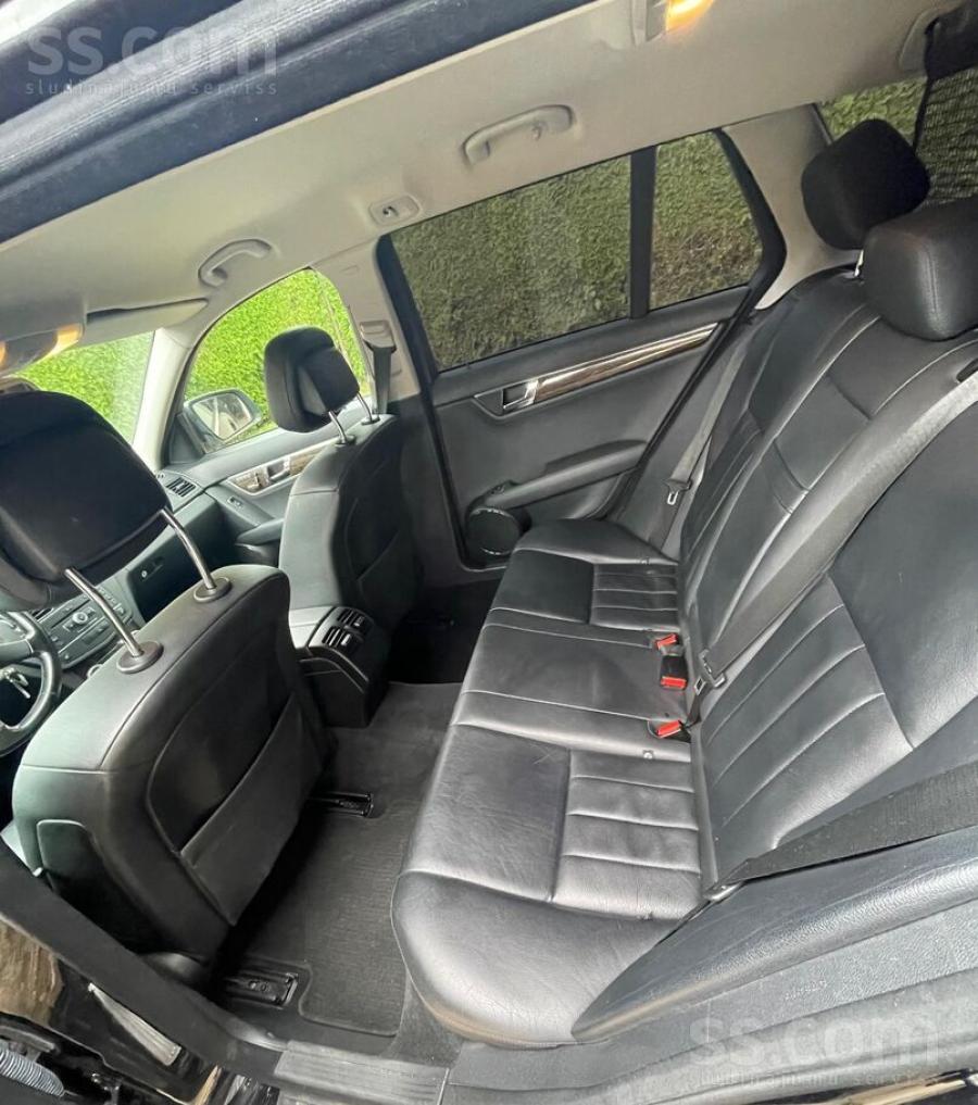 Melns Mercedes-Benz 220 2008 Ogre, ar dzinēja tilpumu 2.20 L un nobraukumu 310 tūkst. km par 3000 €, foto 9 vietnē AUTOMOTO.COM.LV