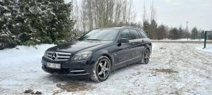 Black Mercedes-Benz 220 2010 in Riga, with an engine capacity of 2.20 L and mileage of 286 thousand km for 5800 €, photo  on AUTOMOTO.COM.LV