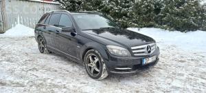 Melns Mercedes-Benz 220 2010 Rīga, ar dzinēja tilpumu 2.20 L un nobraukumu 286 tūkst. km par 5800 €, foto 4 vietnē AUTOMOTO.COM.LV