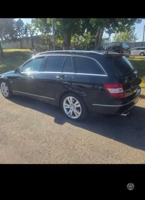 Black Mercedes-Benz 220 2010 in Panevezys, with an engine capacity of 2.20 L and mileage of 5 thousand km for 4700 €, photo  on AUTOMOTO.COM.LV