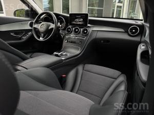 Черный Мерседес 220 2016 в Юрмала, объемом двигателя 2.20 л и пробегом 129 тыс. км за 13590 €, фото 8 на AUTOMOTO.COM.LV