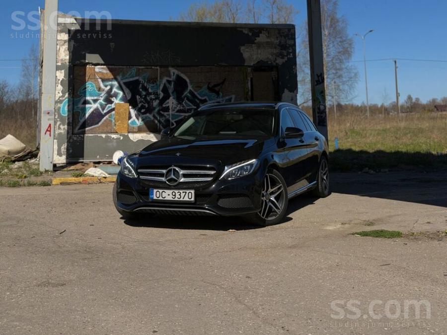 Melns Mercedes-Benz 220 2017 Rīga, ar dzinēja tilpumu 2.20 L un nobraukumu 240 tūkst. km par 12600 €, foto 4 vietnē AUTOMOTO.COM.LV