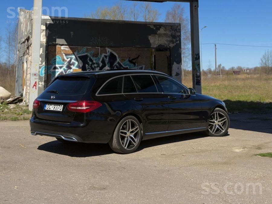 Melns Mercedes-Benz 220 2017 Rīga, ar dzinēja tilpumu 2.20 L un nobraukumu 240 tūkst. km par 12600 €, foto 6 vietnē AUTOMOTO.COM.LV