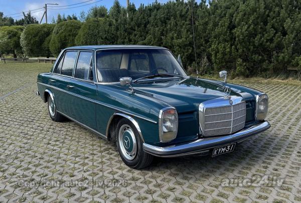 Zaļš Mercedes-Benz 220 1971 Tallina, ar dzinēja tilpumu 2.20 L un nobraukumu 58 tūkst. km par 6300 €, foto 4 vietnē AUTOMOTO.COM.LV