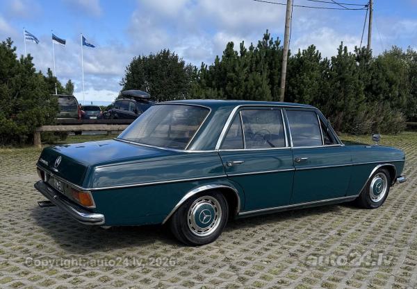 Zaļš Mercedes-Benz 220 1971 Tallina, ar dzinēja tilpumu 2.20 L un nobraukumu 58 tūkst. km par 6300 €, foto 6 vietnē AUTOMOTO.COM.LV